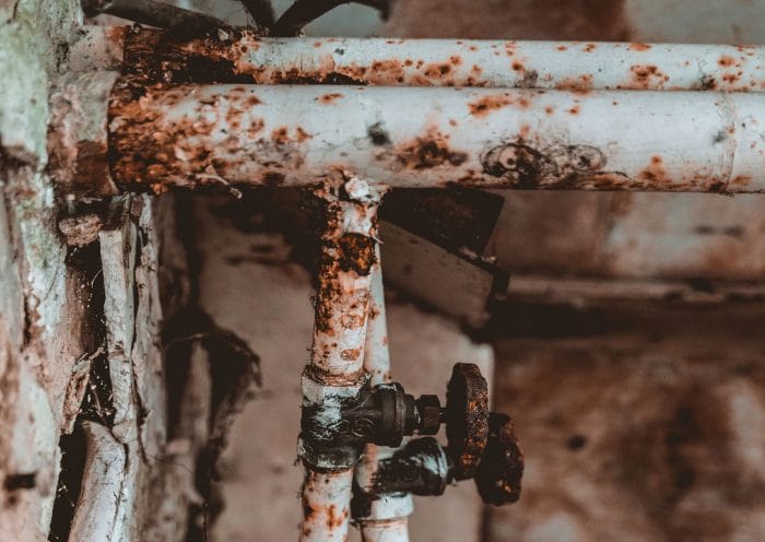 What You Need to Know About Cast Iron Pipes | 535 Plumbing
